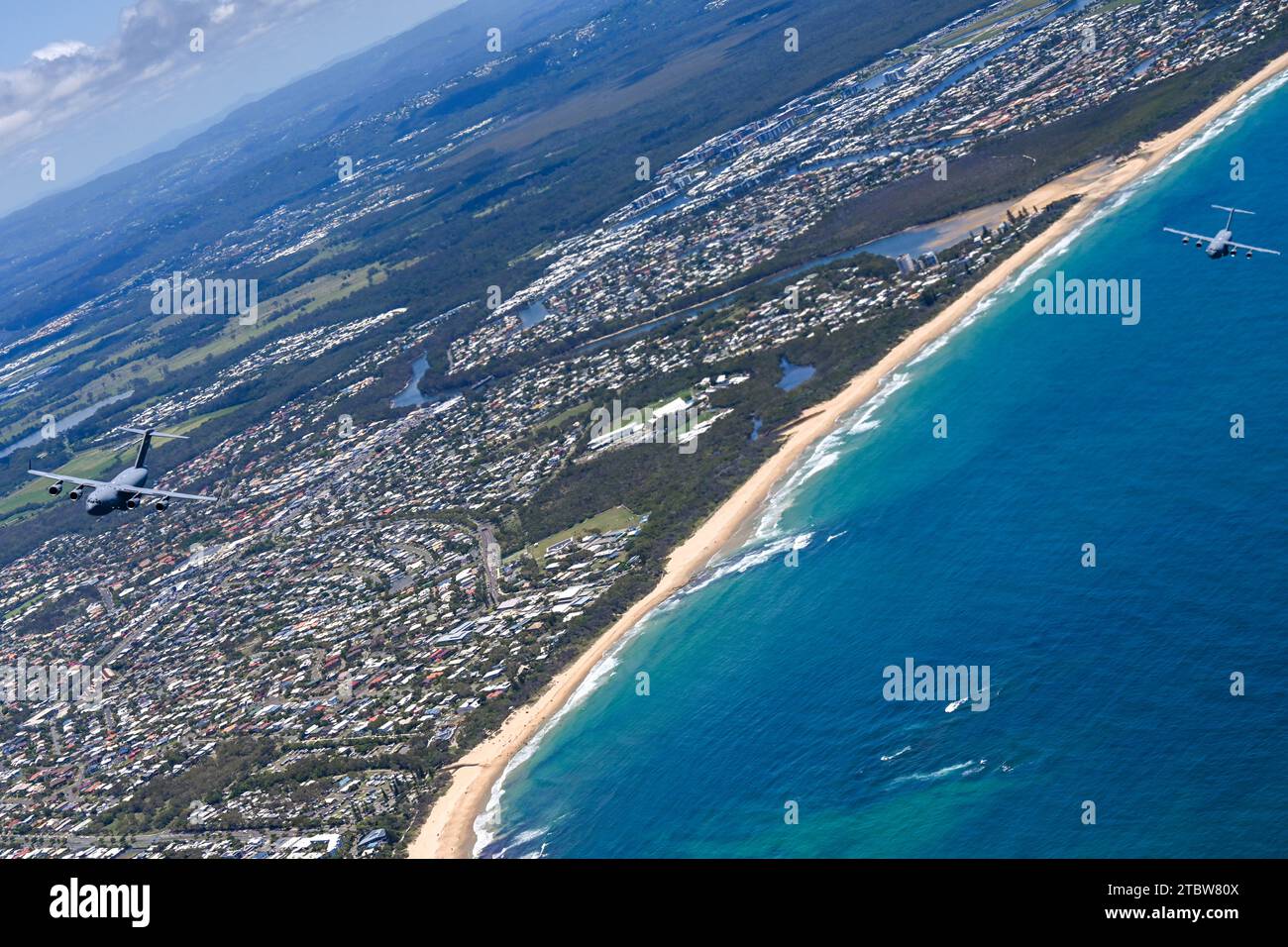 Die US Air Force und die Royal Air Force C-17 Globemaster III nehmen an ...