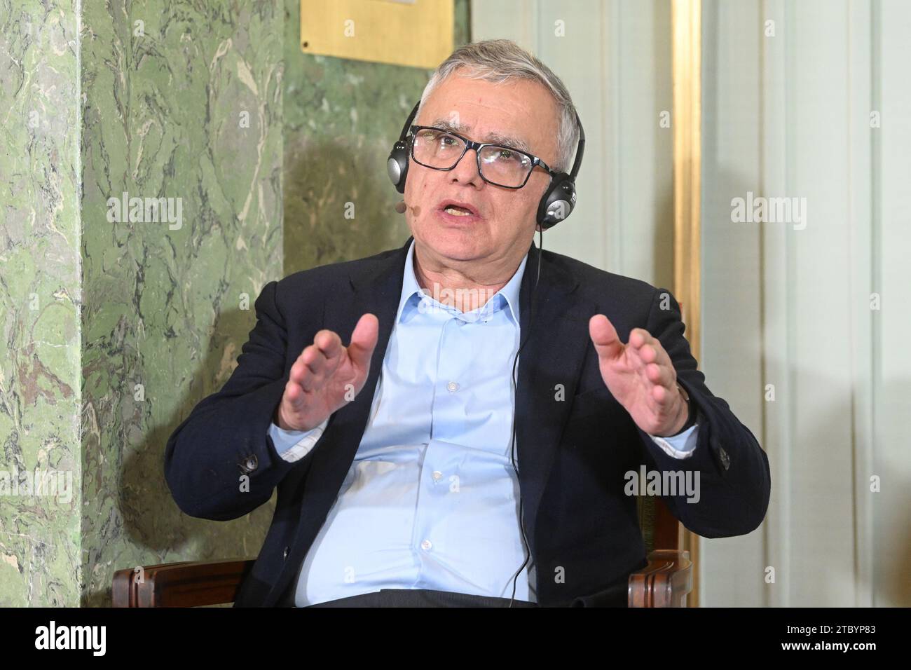 Oslo, Norwegen. Dezember 2023. Der iranische Journalist Taghi Rahmani ...