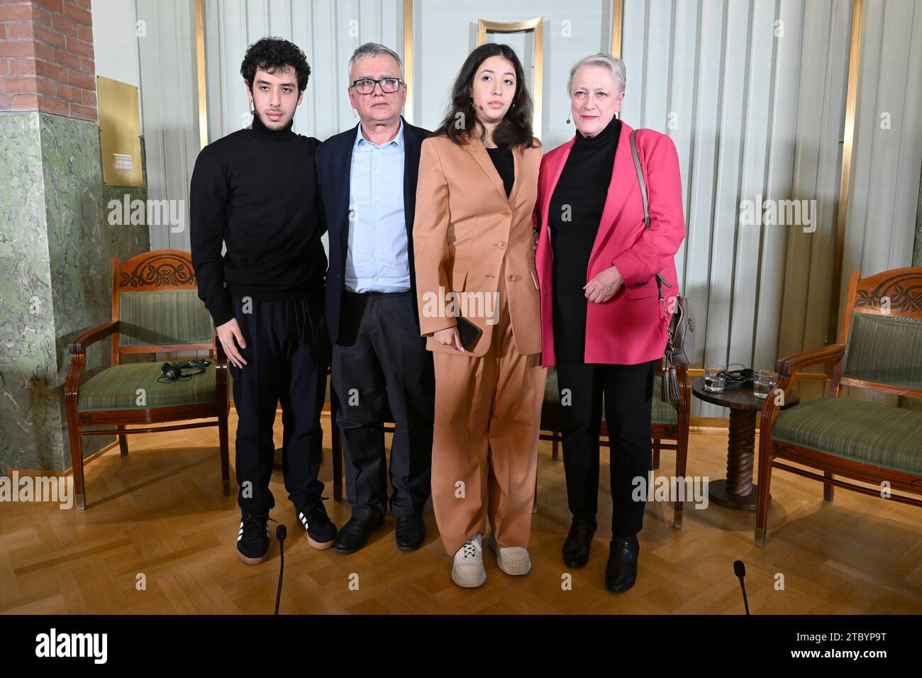 Der Leiter des norwegischen Nobelkomitees Berit Reiss-Andersen hält als ...