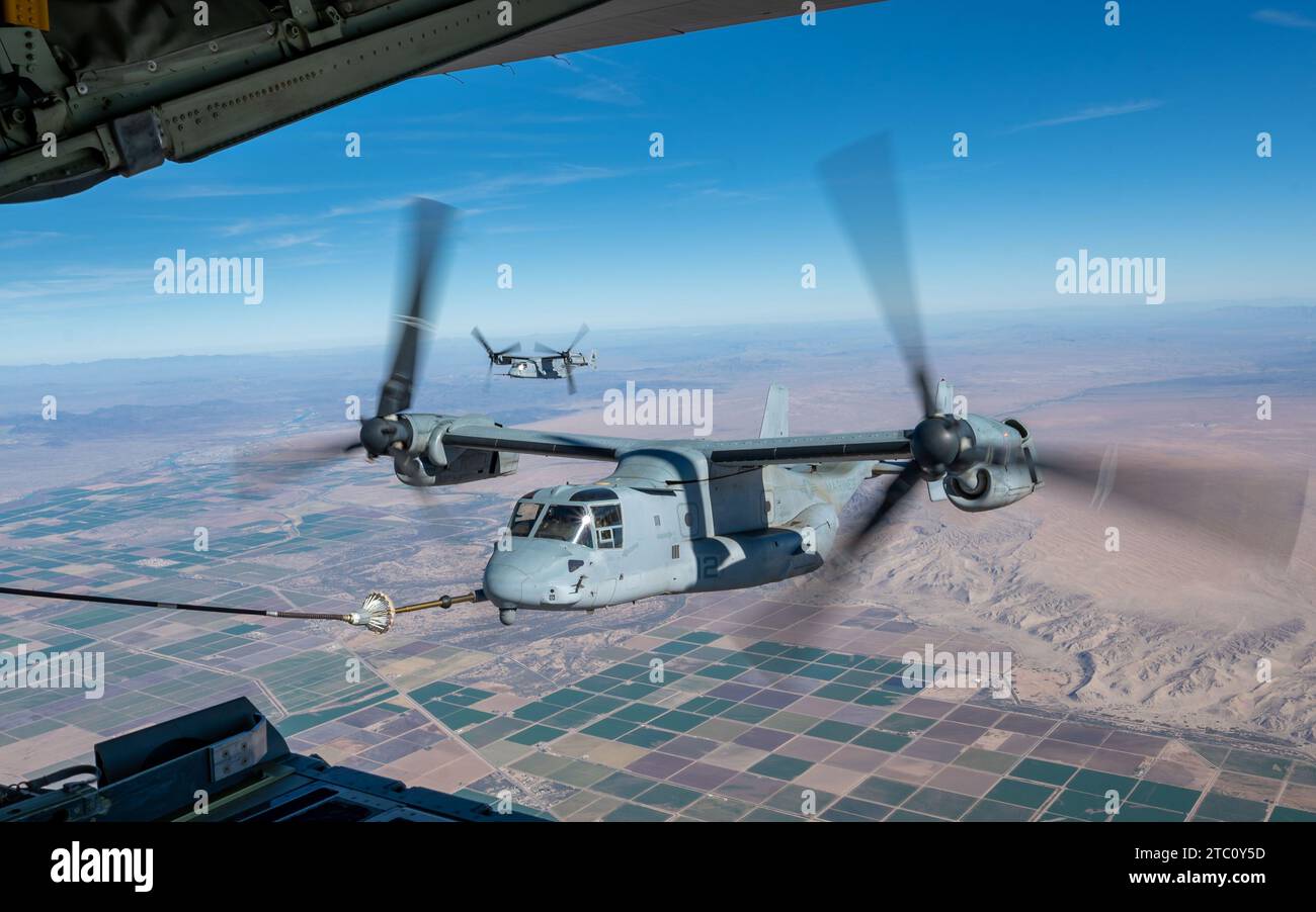 Ein U.S. Marine Corps MV-22B Osprey, das der Marine Medium Tiltrotor ...