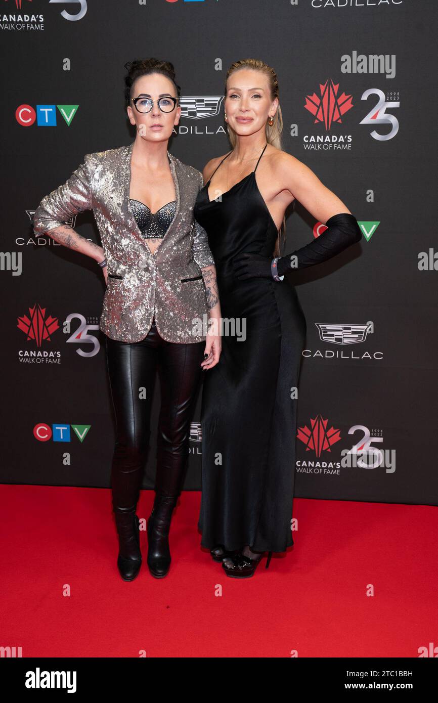 Toronto, Kanada. Dezember 2023. Elizabeth Crisante, Amanda Dorenberg ...