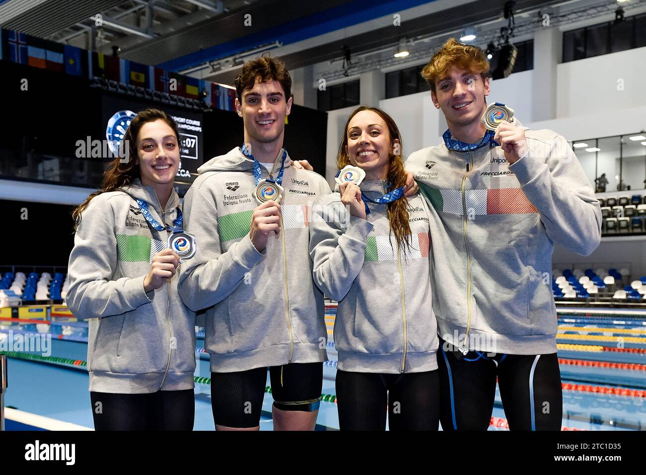 4x50m freistil staffel mixed finale -Fotos und -Bildmaterial in hoher Auflösung – Alamy