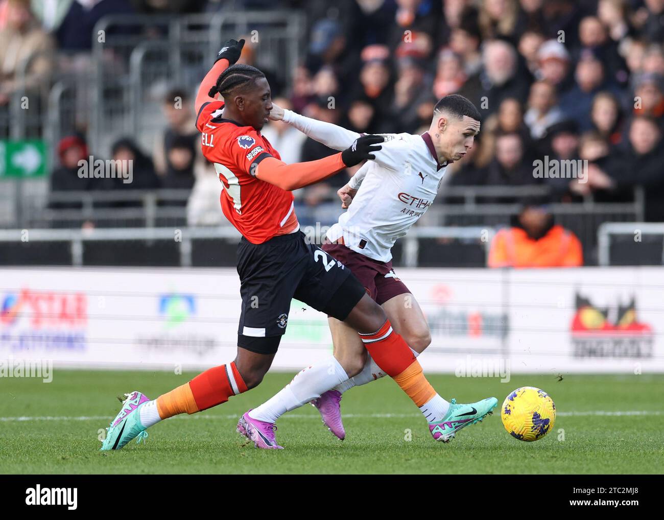 Luton, Großbritannien. Dezember 2023. Amari'i Bell aus Luton Town ...