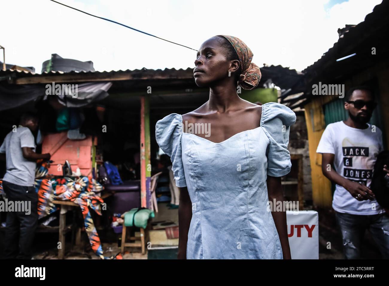 Nairobi, Kenia. November 2023. Das 22-jährige Model Catherine Atieno ...