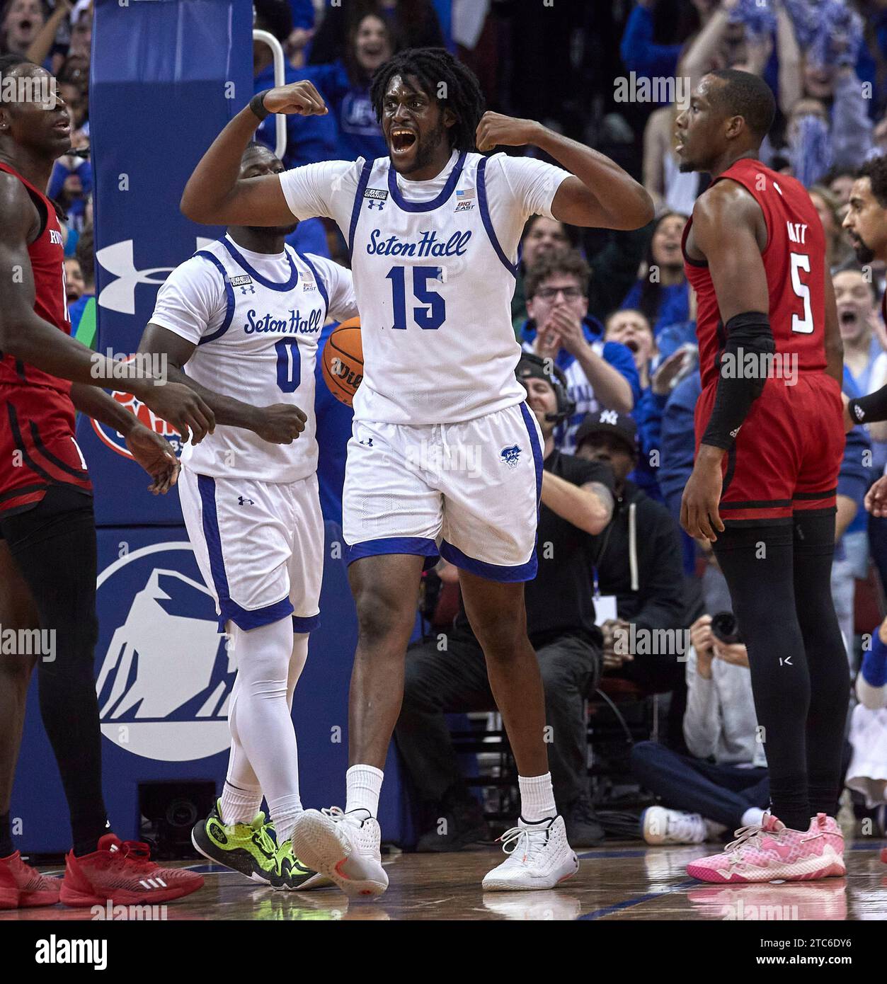 Das Seton Hall Pirates Center Jaden Bediako (15) reagiert nach einem ...