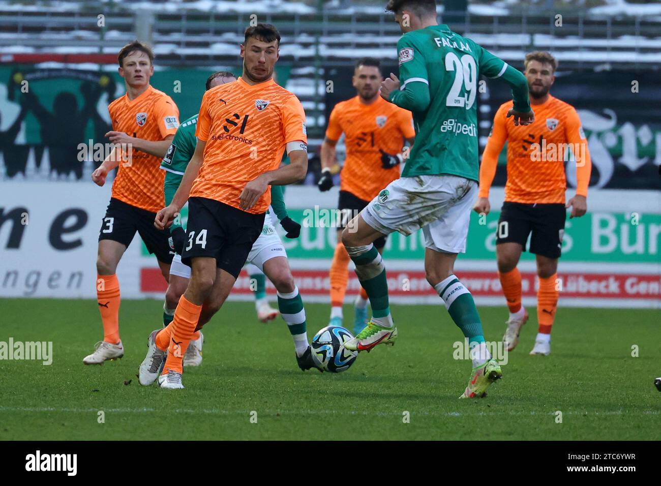 Lübeck, Deutschland 09. Dezember 2023: 3 . Liga - 2023/2024 - VfB ...