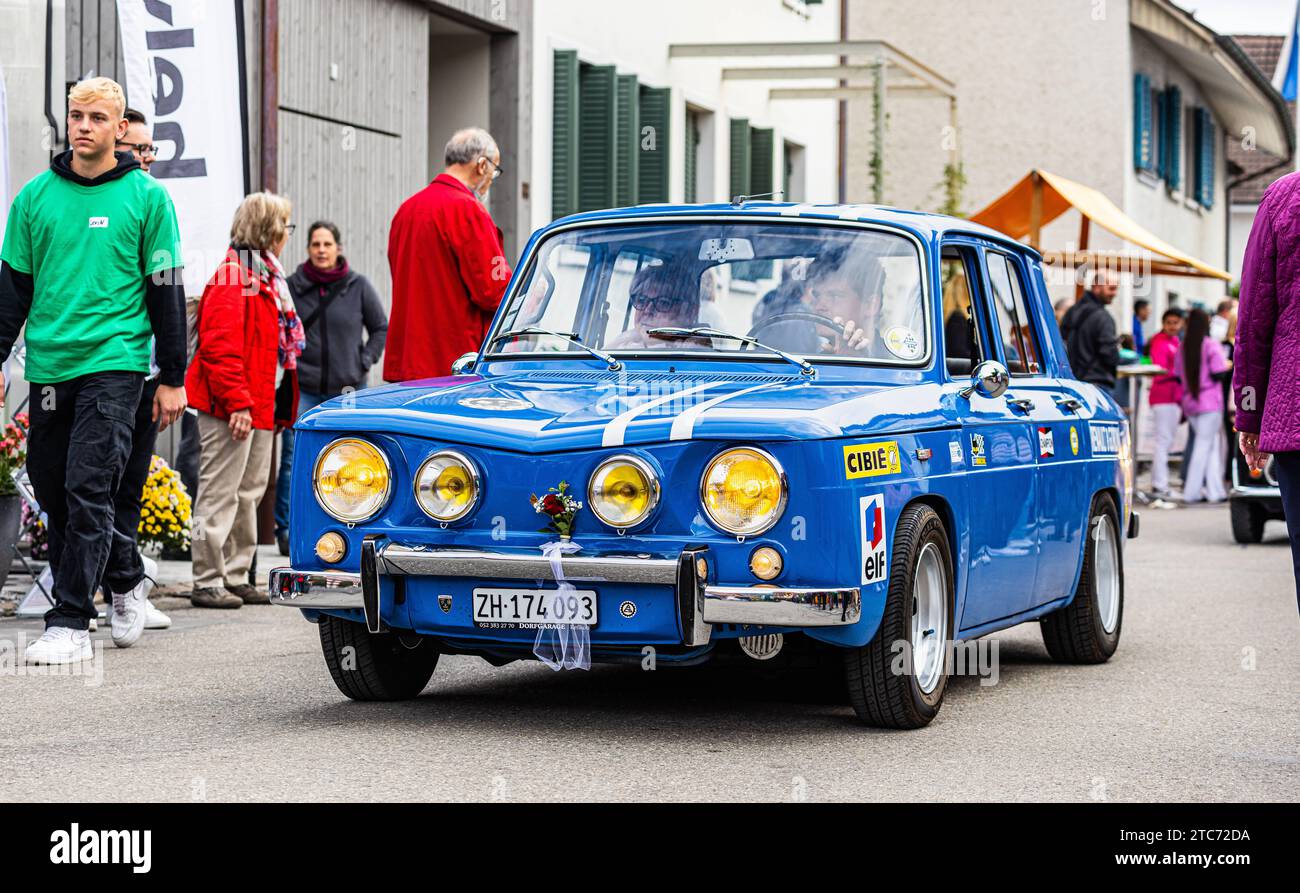 Herbstmesse Rafz ein Renault 12 Gordini mit Baujahr 1972 fährt während ...