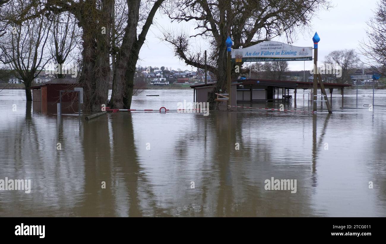 Hochwasseralarm in weiten Teilen von Bayerns. Dauerregen und Schneeschmelze haben vielerorts die ...