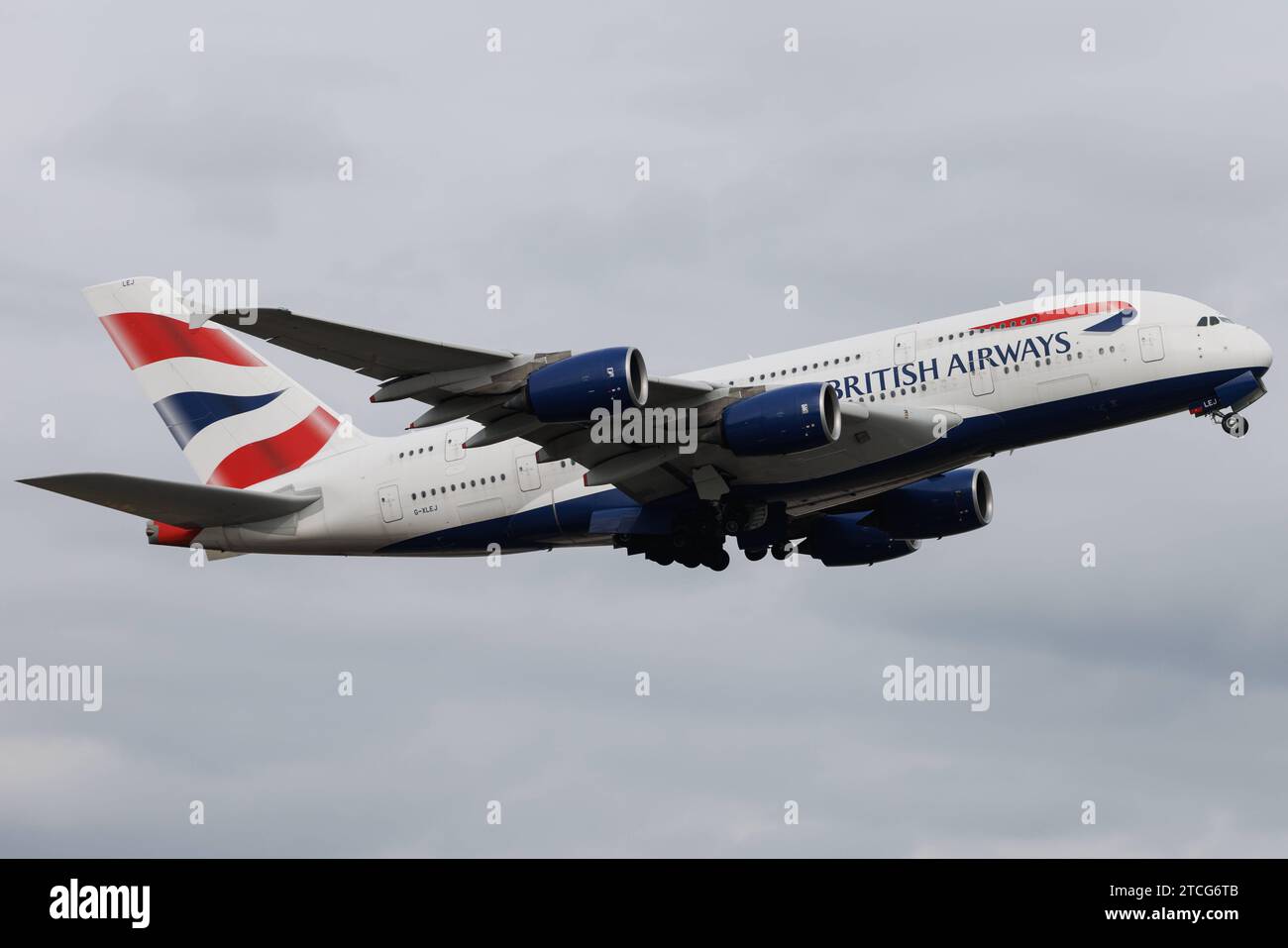 Der Airbus A380-841 A388 der Fluglinie British Airways BA / BAW mit der ...
