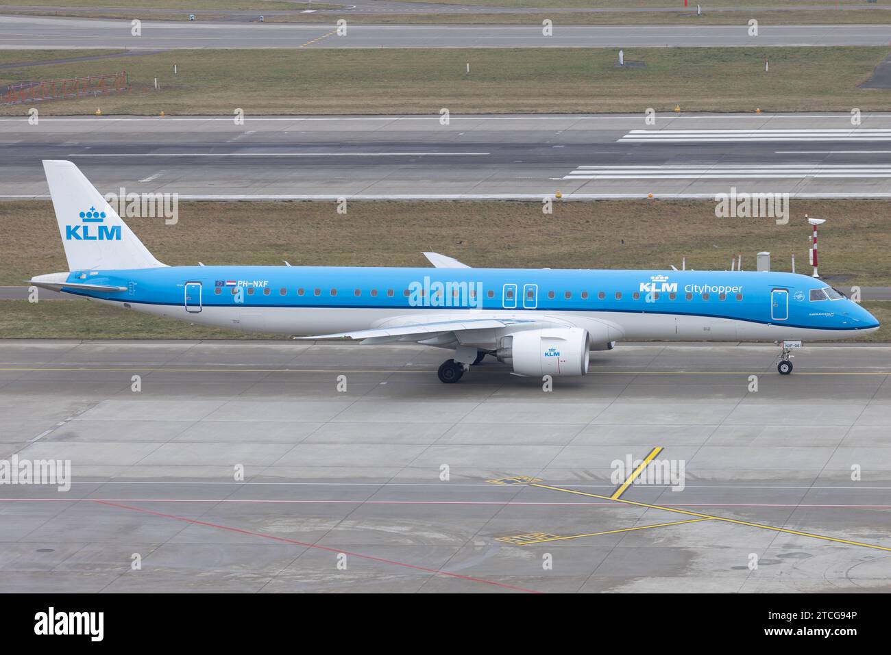 Klm cityhopper embraer e195 e2 -Fotos und -Bildmaterial in hoher ...