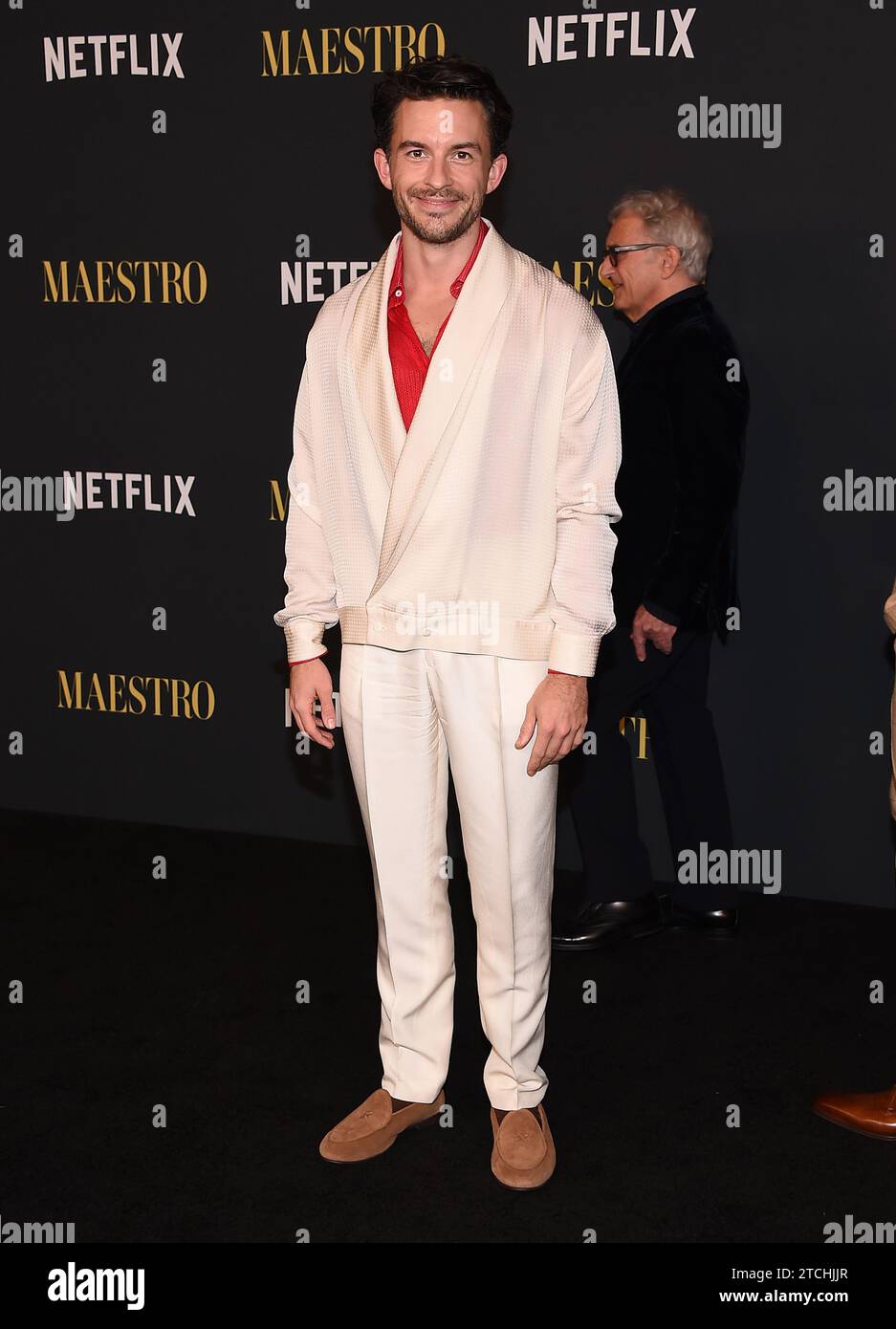 Jonathan Bailey kam am 12. Dezember 2023 in Beverly Hills, CA, zur ...