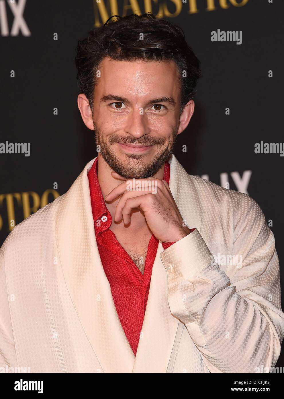 Jonathan Bailey kam am 12. Dezember 2023 in Beverly Hills, CA, zur ...