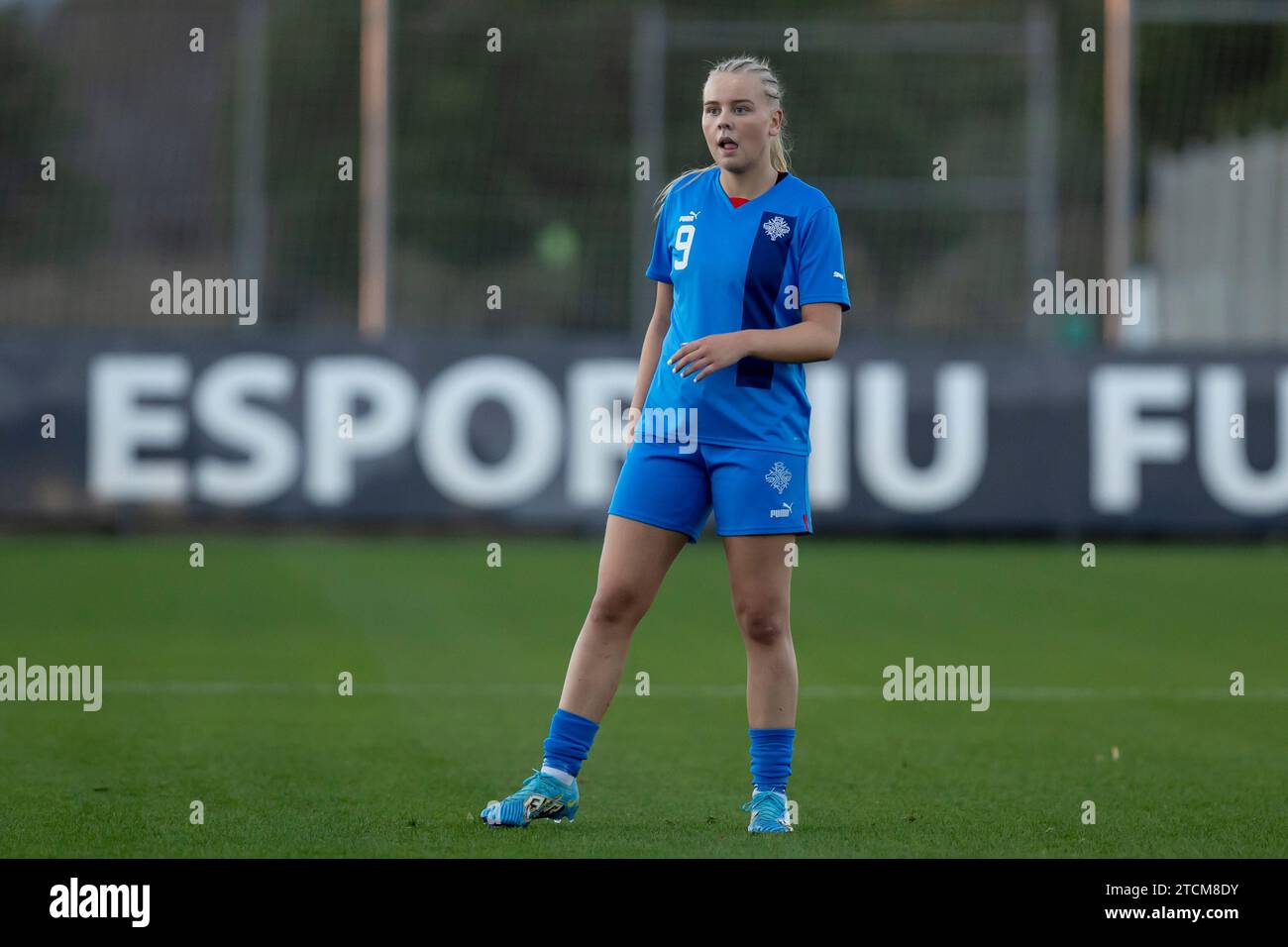 Futbol Salou Sports Center SALOU, SPANIEN - 4. DEZEMBER: Emelia ...