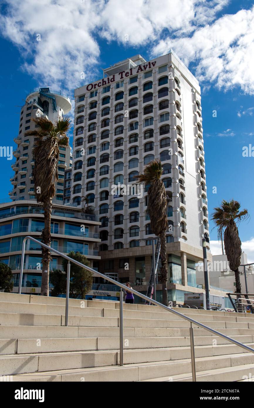 Tel Aviv, Israel - 13. Dezember 2023 Stadtlandschaft und Architektur ...
