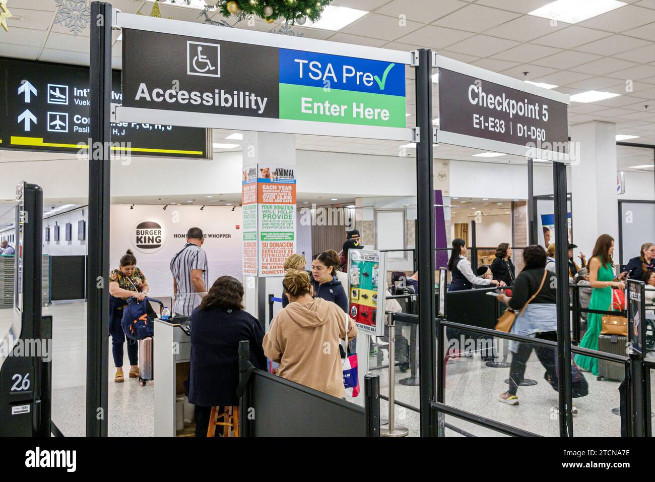 Tsa precheck sign -Fotos und -Bildmaterial in hoher Auflösung – Alamy