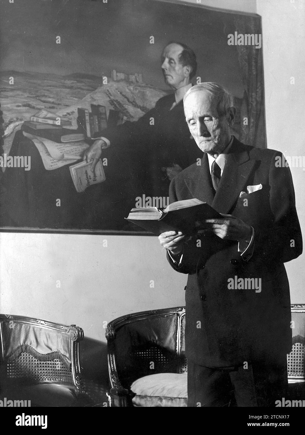Jose martinez ruiz azorin -Fotos und -Bildmaterial in hoher Auflösung ...