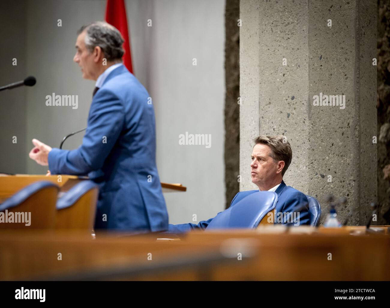Den Haag, Niederlande. Dezember 2023. Martin Bosma (PVV) und Tom van ...