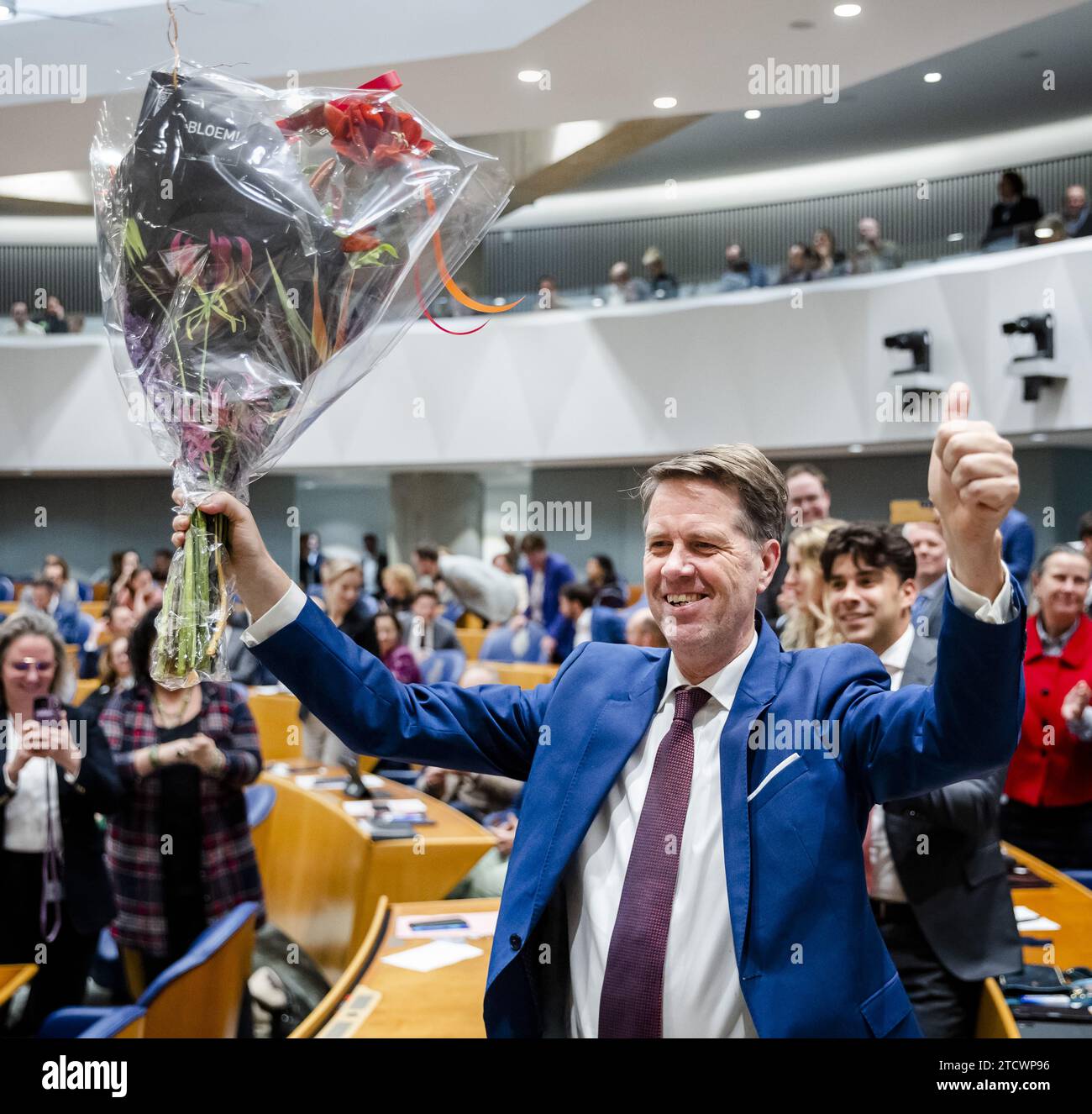 DER HAAG - Martin Bosma (PVV) wurde nach einer Debatte im ...