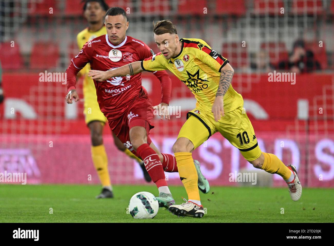 Matheus Machado (99) von Zulte-Waregem verteidigte am Freitag, den 15 ...