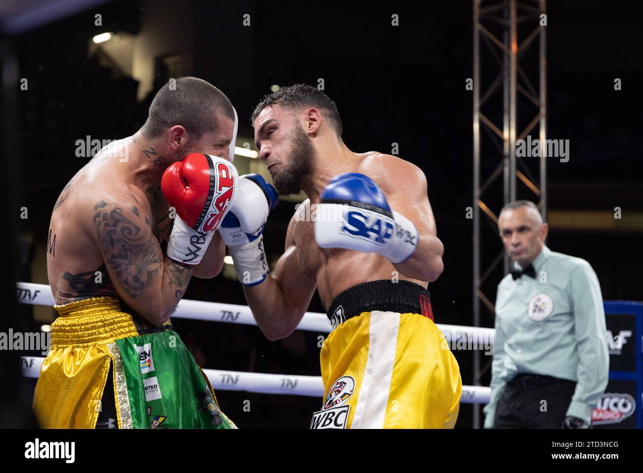 WBC Mediterranean Titel - 15.12/2023 â€“ Allianz Cloud Arena Milan â€“ Mazzon vs El Harraz ...