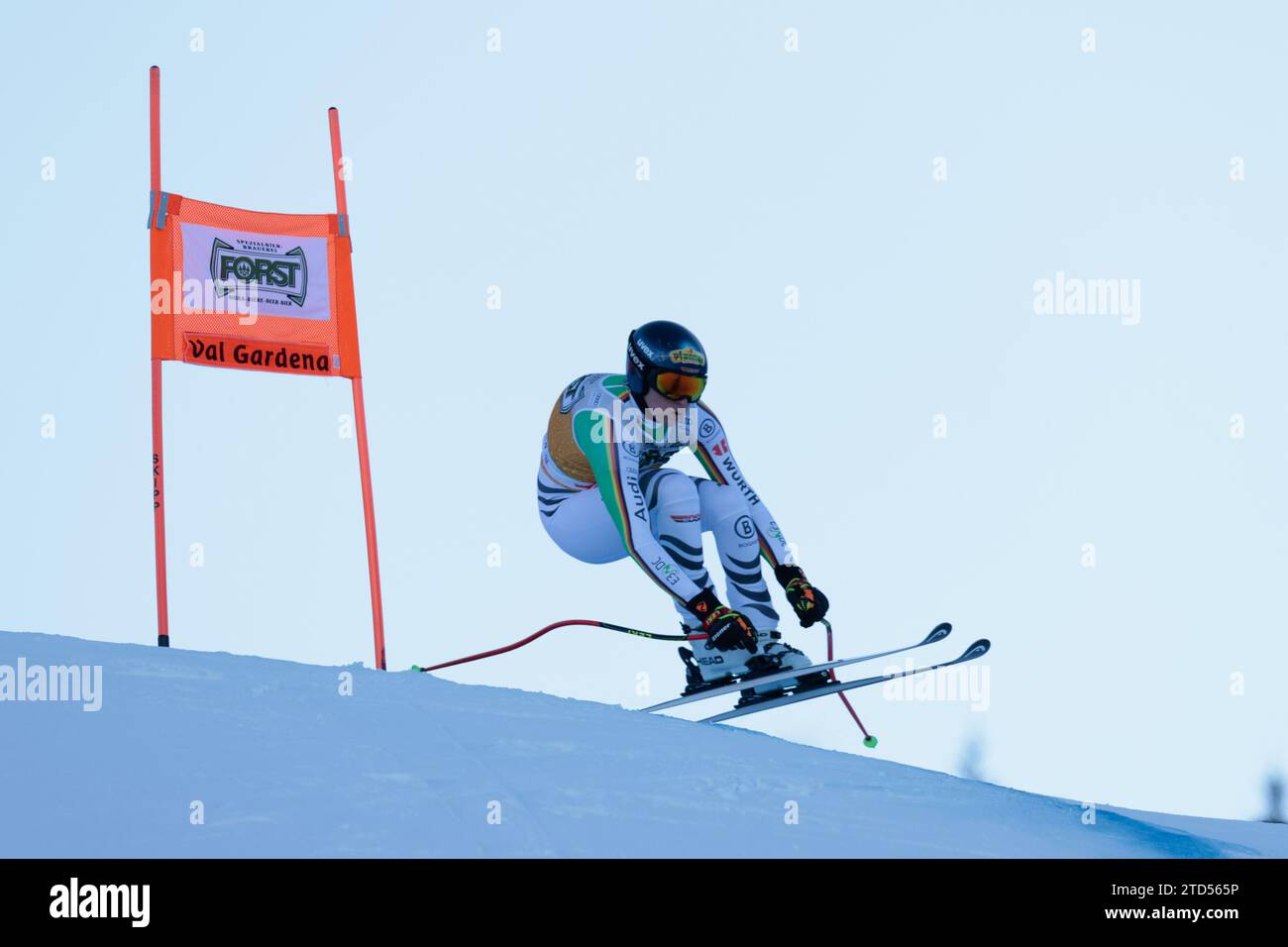 ALPINSKI - FIS WC 2023-2024 Herren-Weltmeisterschaft Abfahrtsbild zeigt ...