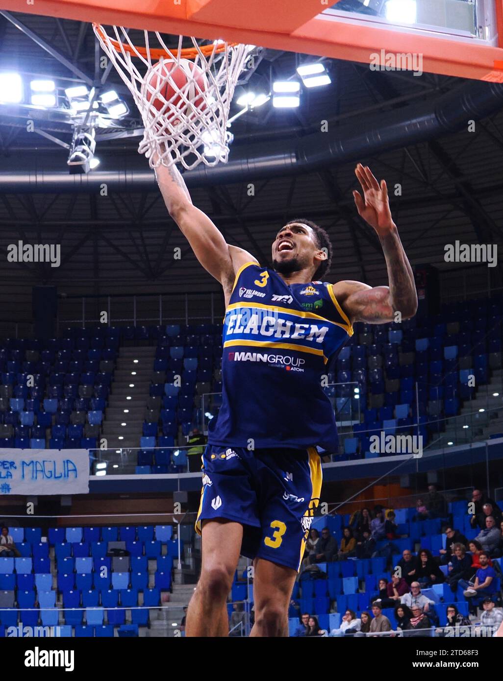 Deonta Smith Ikeon (Elachem Vigevano 1955) während des Wegreenit Urania ...