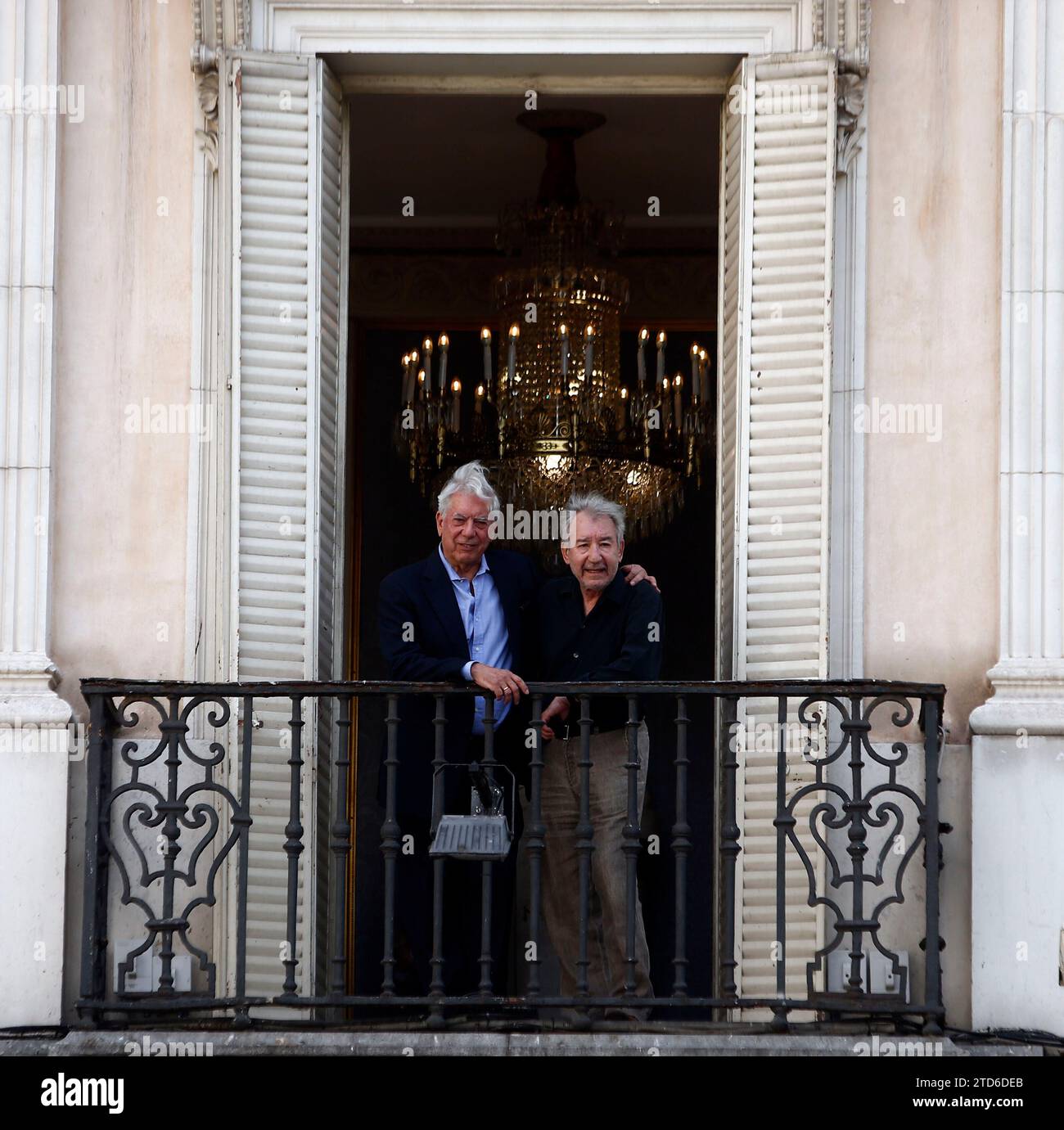 Madrid. September 2014. Mario Vargas llosa und Jose Sacristan ... Madrid. September 2014. Mario Vargas llosa und Jose Sacristan ...