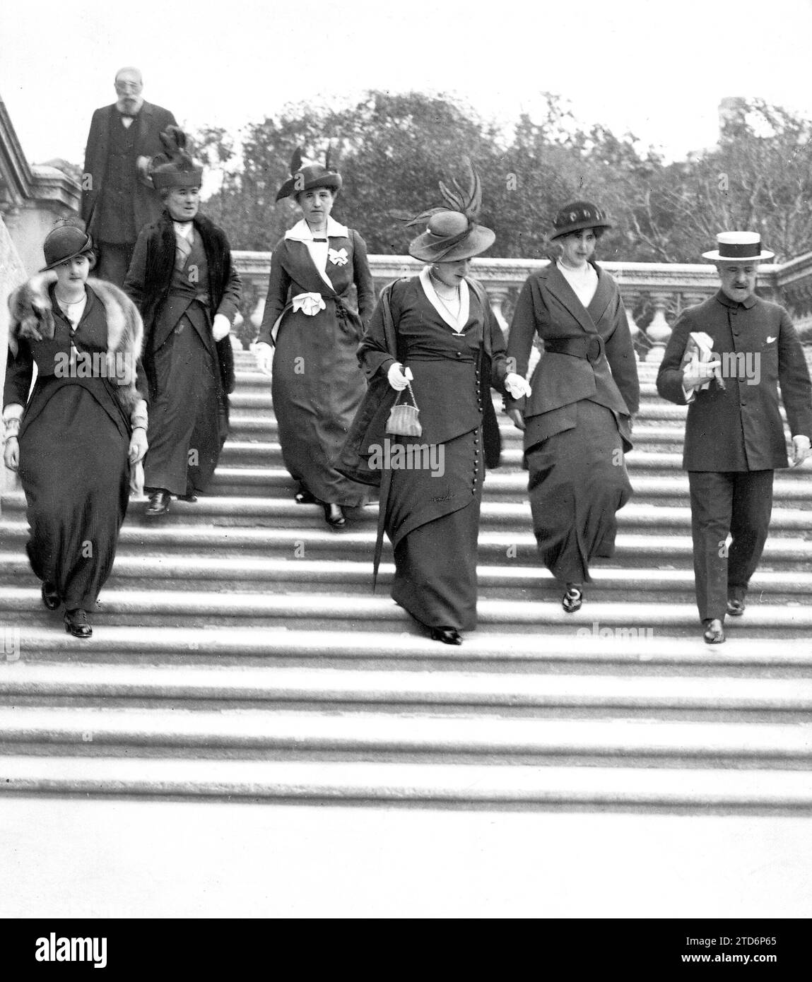 05/01/1914. Regia Besuch des Prado Museums. Königin Victoria (1) mit ...