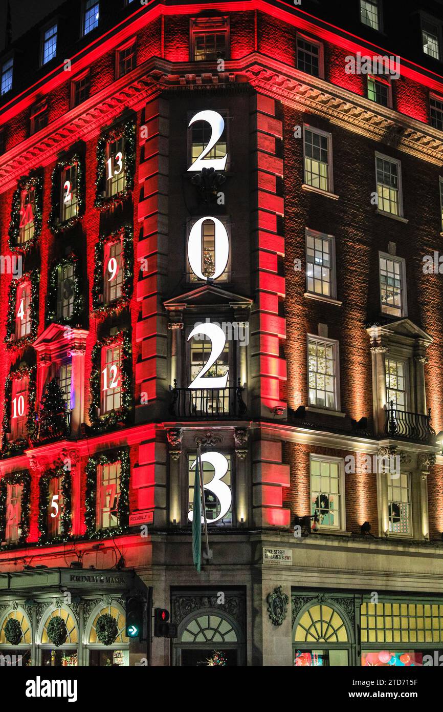 London, Großbritannien. Dezember 2023. Die jährlichen Fortnum & Mason ...