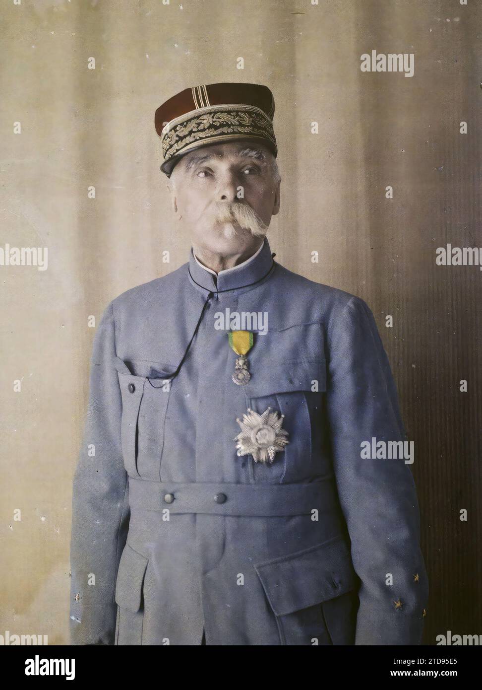 Frankreich general paul pau -Fotos und -Bildmaterial in hoher Auflösung ...