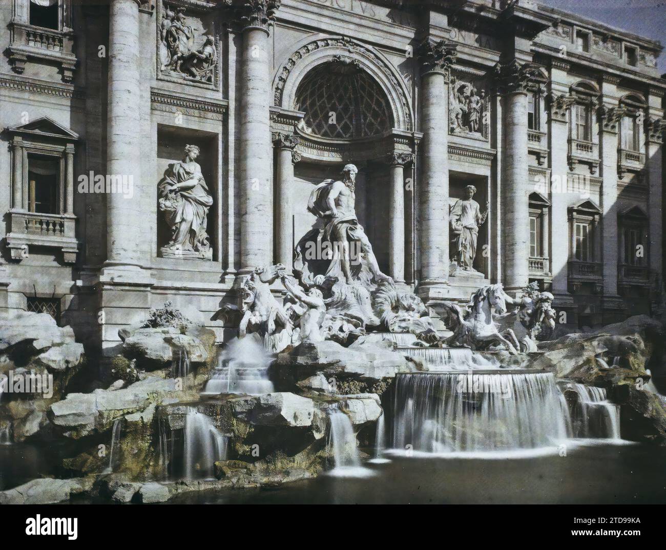 Rom, Italien Trevi-Brunnen, Kunst, Inschrift, Informationen, Statue ...