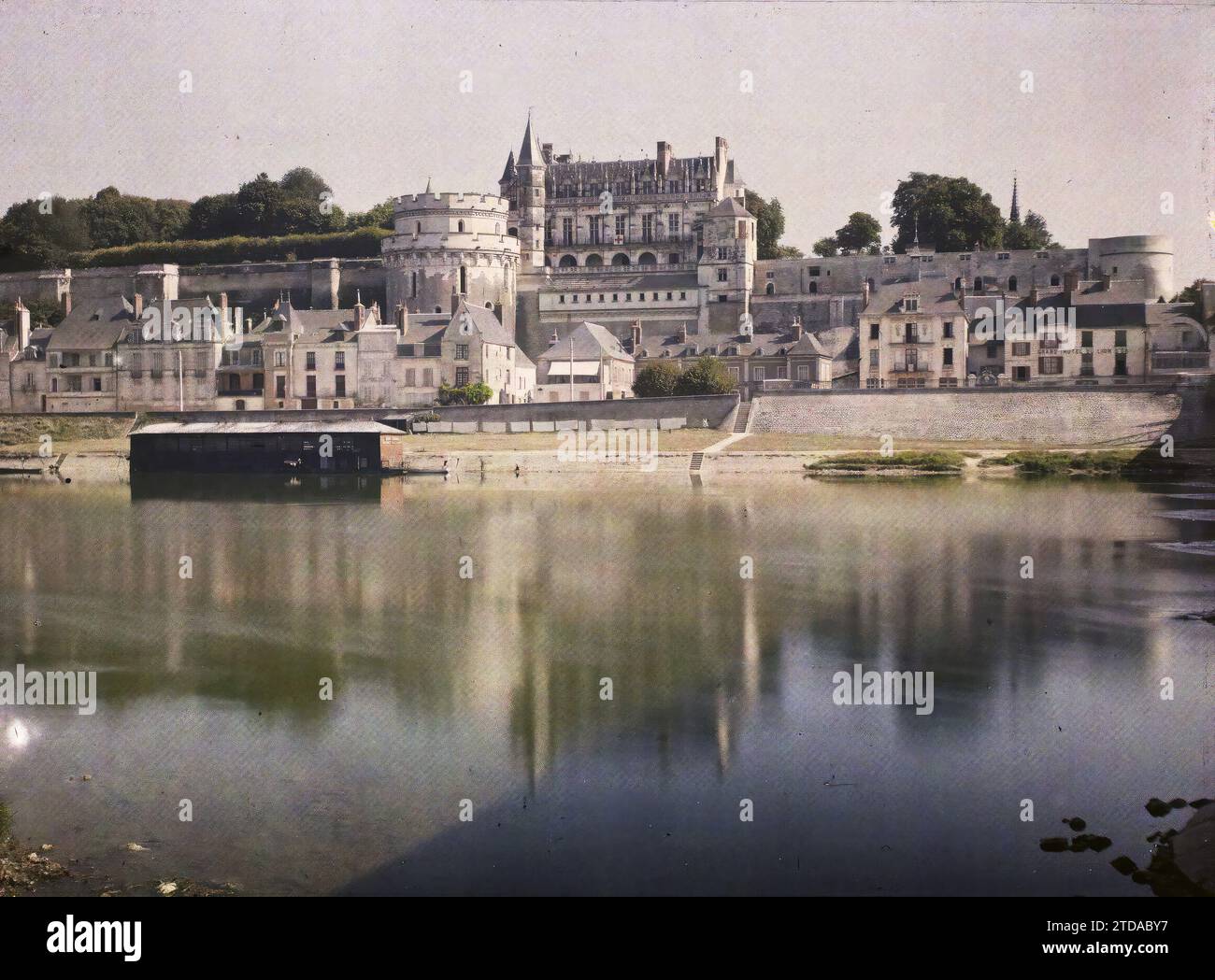Amboise, Frankreich das Schloss, von den Ufern der Loire gesehen, Persönlichkeit, Gesundheit ...