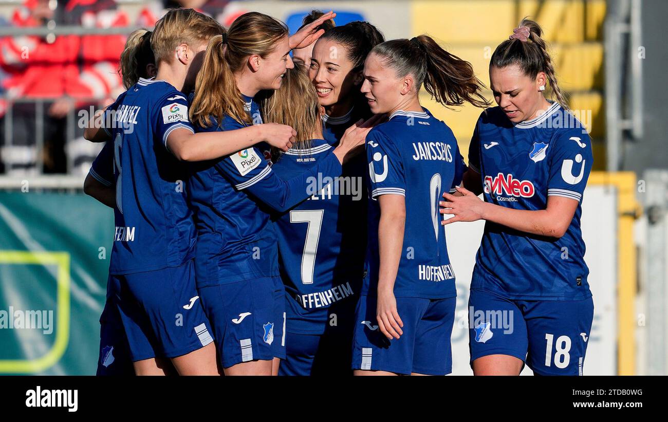 v.li.: Vanessa Diehm (g.S., 32), Paulina Krumbiegel (g.S., 8), Lisa ...