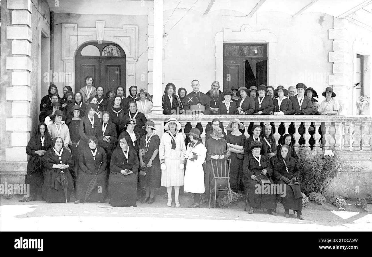08/20/1923. Vigo. Die Sommerferien des Bischofs von Madrid Alcalá. Herr ...