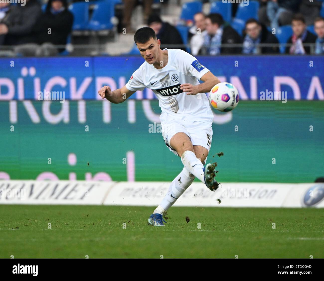 Karlsruher sc sv elversberg -Fotos und -Bildmaterial in hoher Auflösung ...