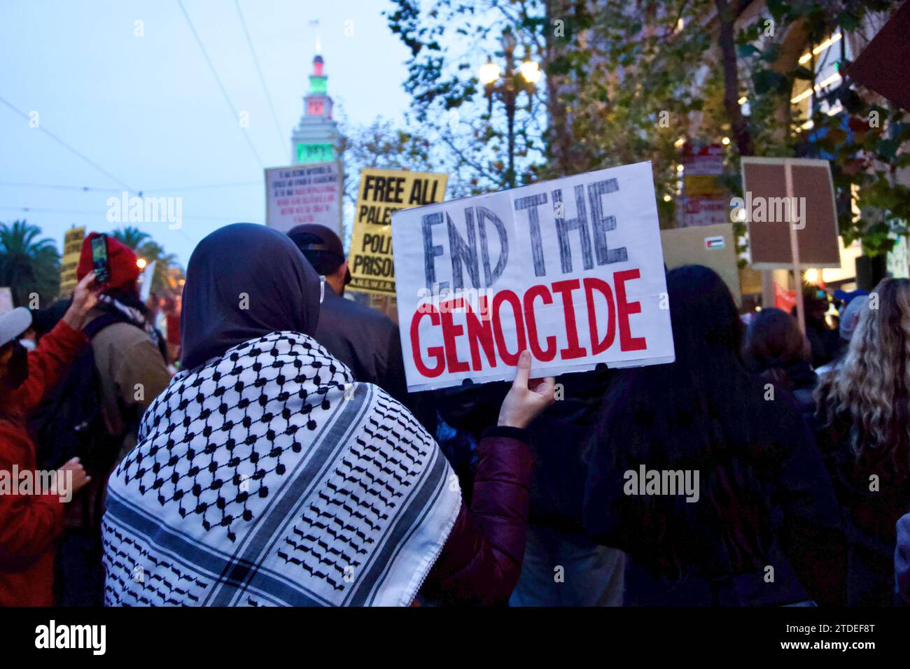 Schließen Sie Google: No Tech for Genocide, Protest Project Nimbus ...