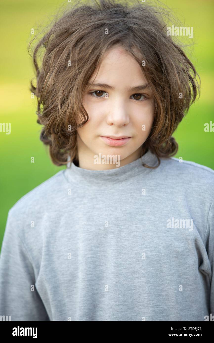 Junge 12 jahre -Fotos und -Bildmaterial in hoher Auflösung – Alamy