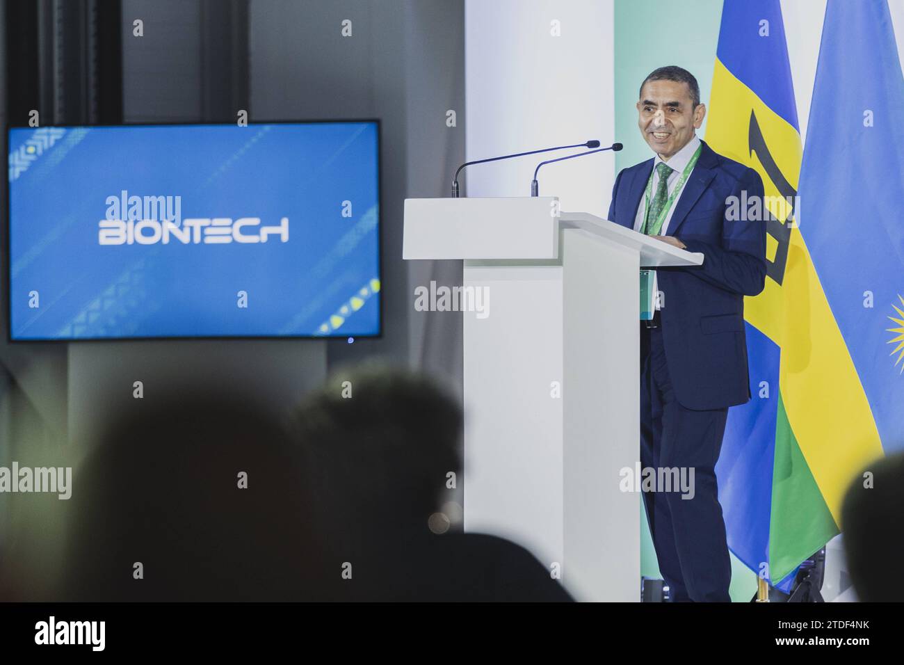 Prof. Ugur Sahin, Vorstandsvorsitzende der Firma BioNTech SE ...
