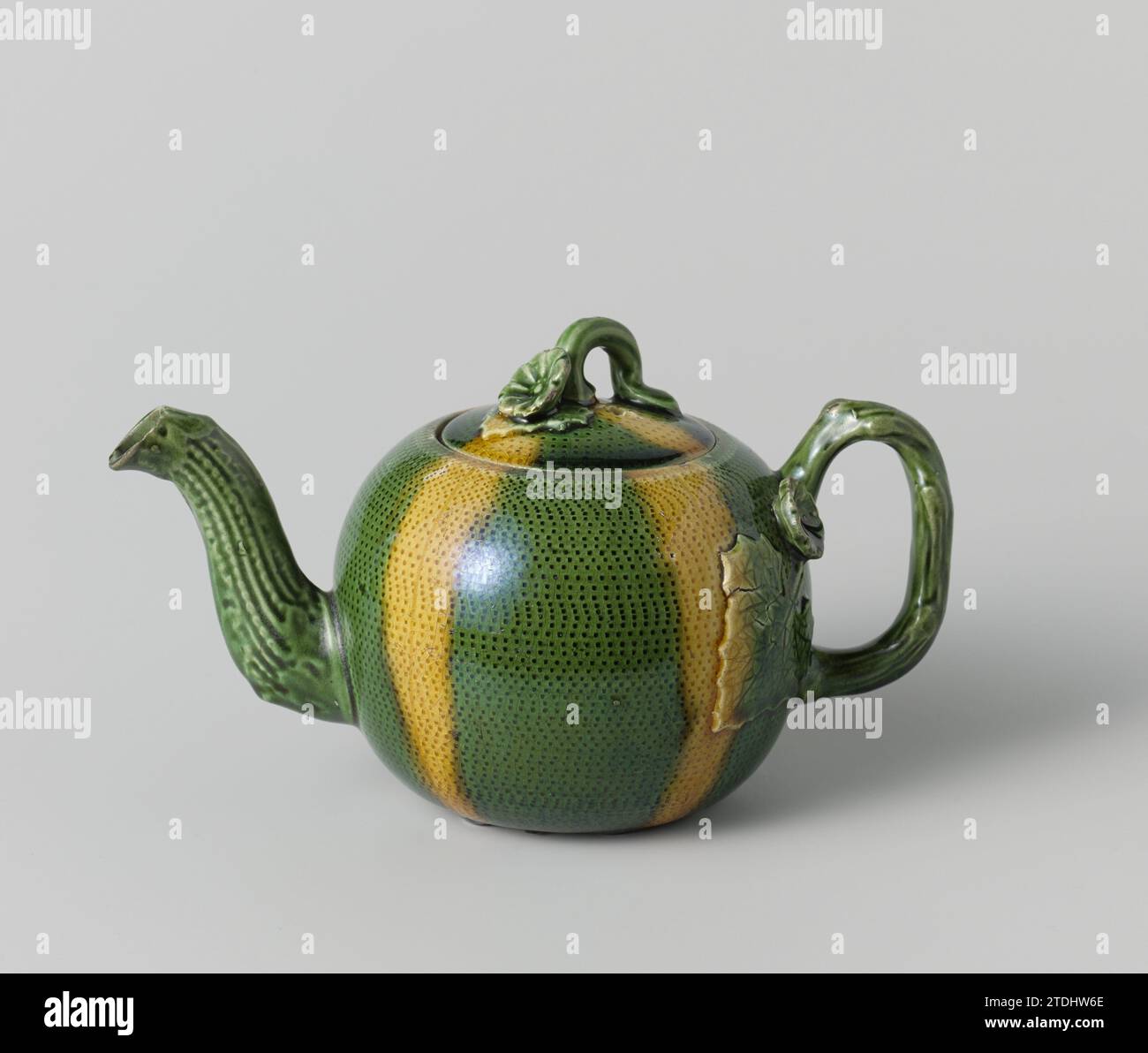 Teekanne aus hartgebackenem Steingut., Anonym, ca. 1760 - ca. 1765 ...
