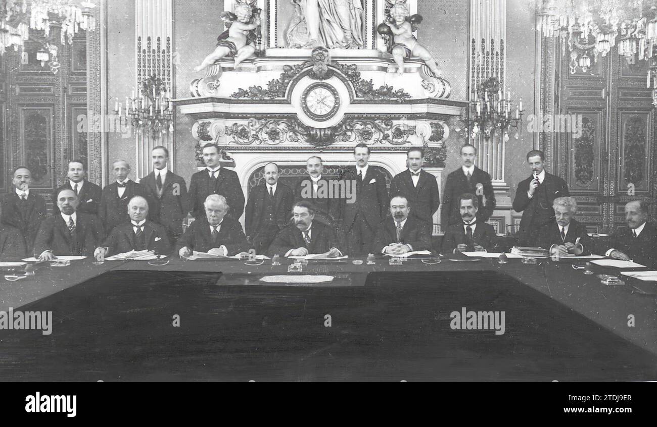 01/29/1921. Paris. Im Ministerium für auswärtige Wirtschaft. Die ...