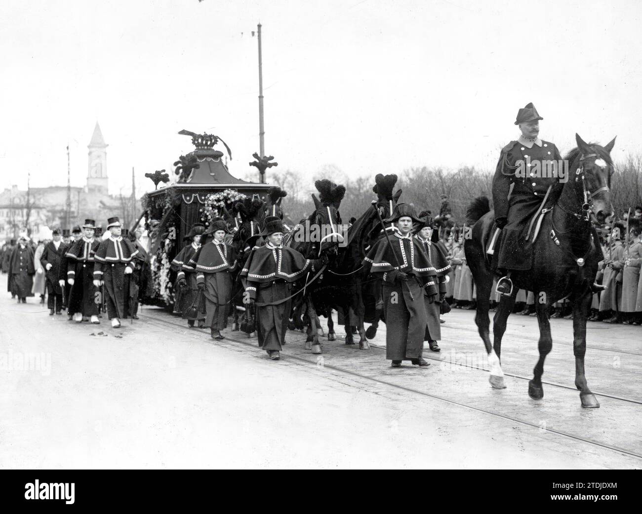 02/28/1914. Begräbnis einer Prinzessin in Baden. Der Leichenwagen- und ...