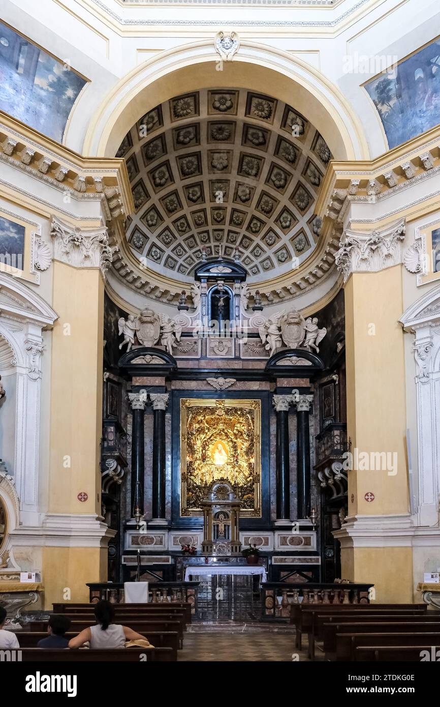 Innenraum von santa maria al monte dei cappuccini -Fotos und ...