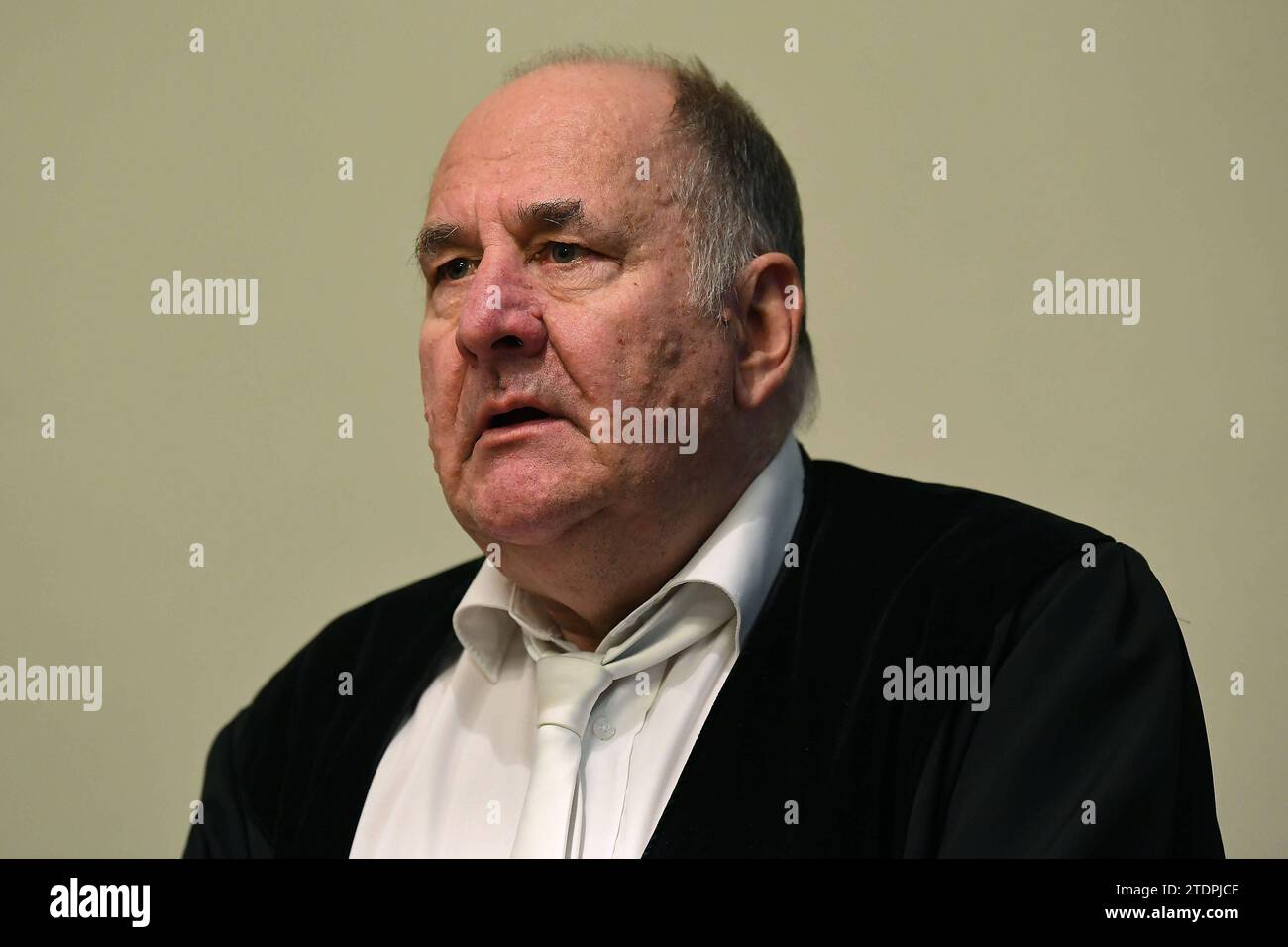 Prozess um tödliche Schüsse auf 16-jährigen Flüchtling am 19.12.2023 im Landgericht in Dortmund ...