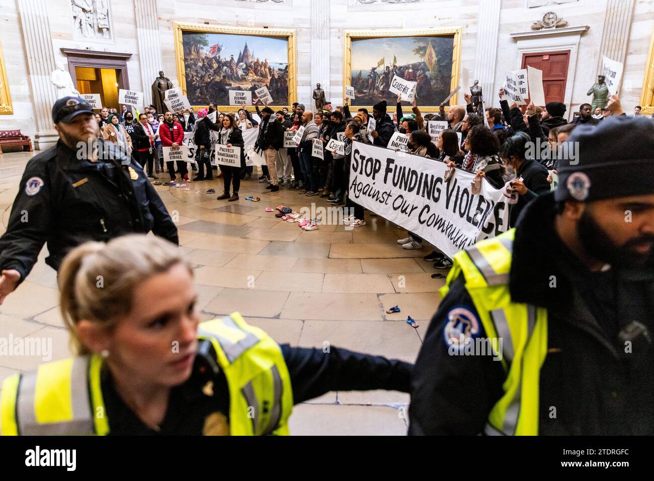 Waffenstillstand foto -Fotos und -Bildmaterial in hoher Auflösung – Alamy
