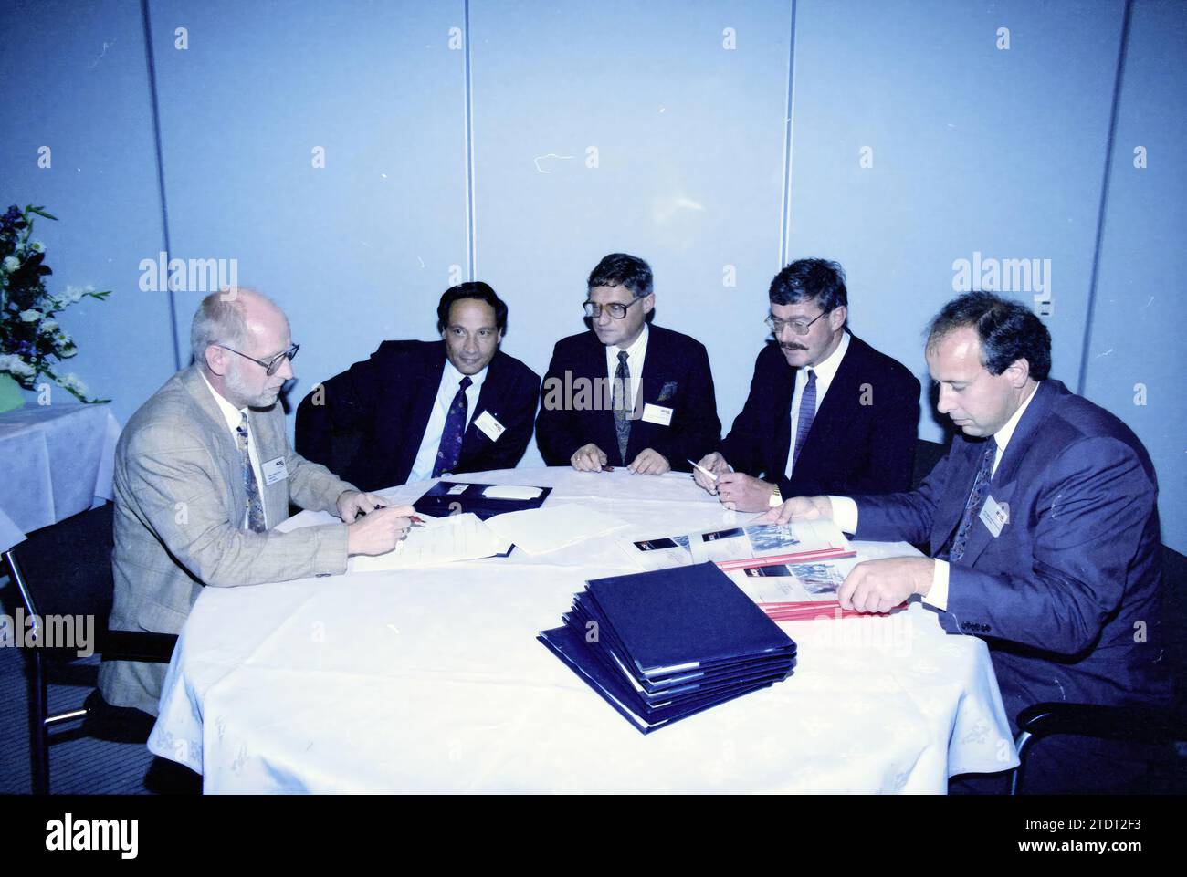 Drei gemeinden unterzeichnen -Fotos und -Bildmaterial in hoher Auflösung – Alamy