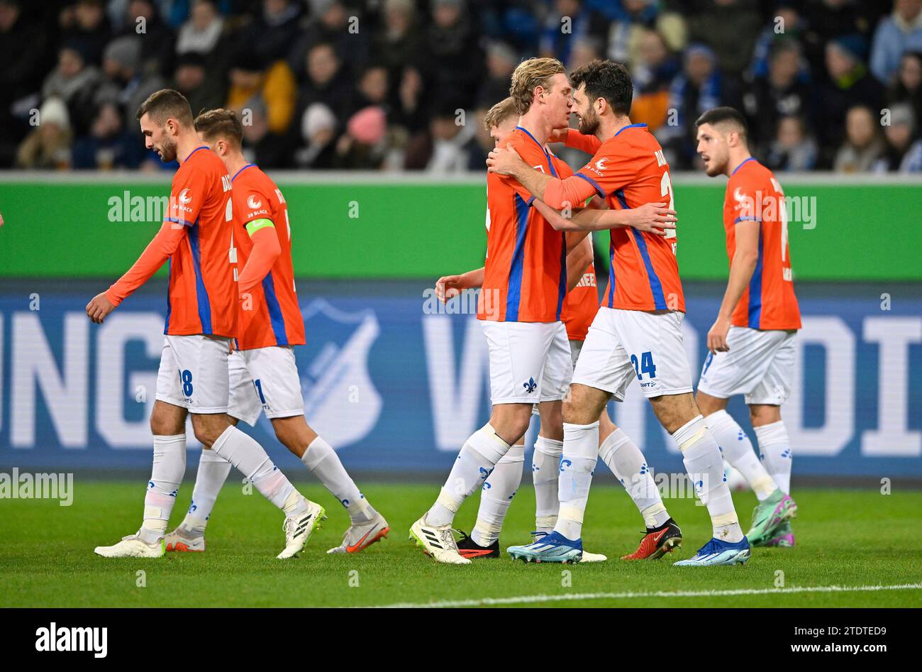 Sinsheim, Deutschland. Dezember 2023. TOR zum 1:1 Luca Pfeiffer SV ...