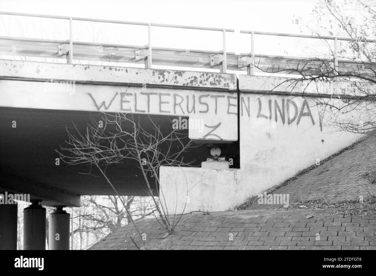 Text viadukt linda work ze -Fotos und -Bildmaterial in hoher Auflösung ...