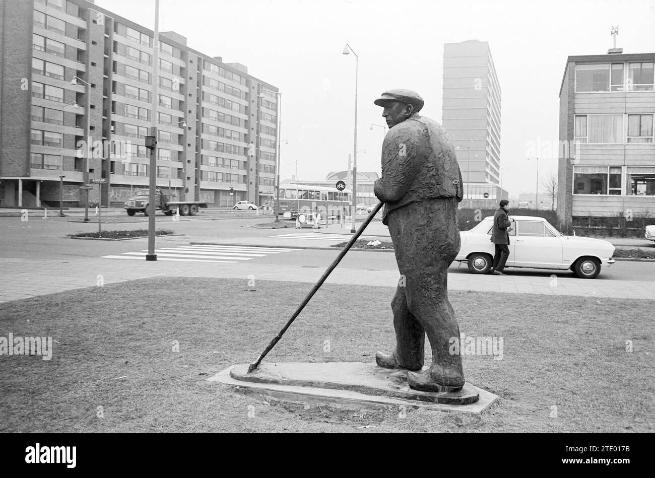 Report NACO, Buslinie W nach Haarlem, in der Nähe der Statue 'de ...
