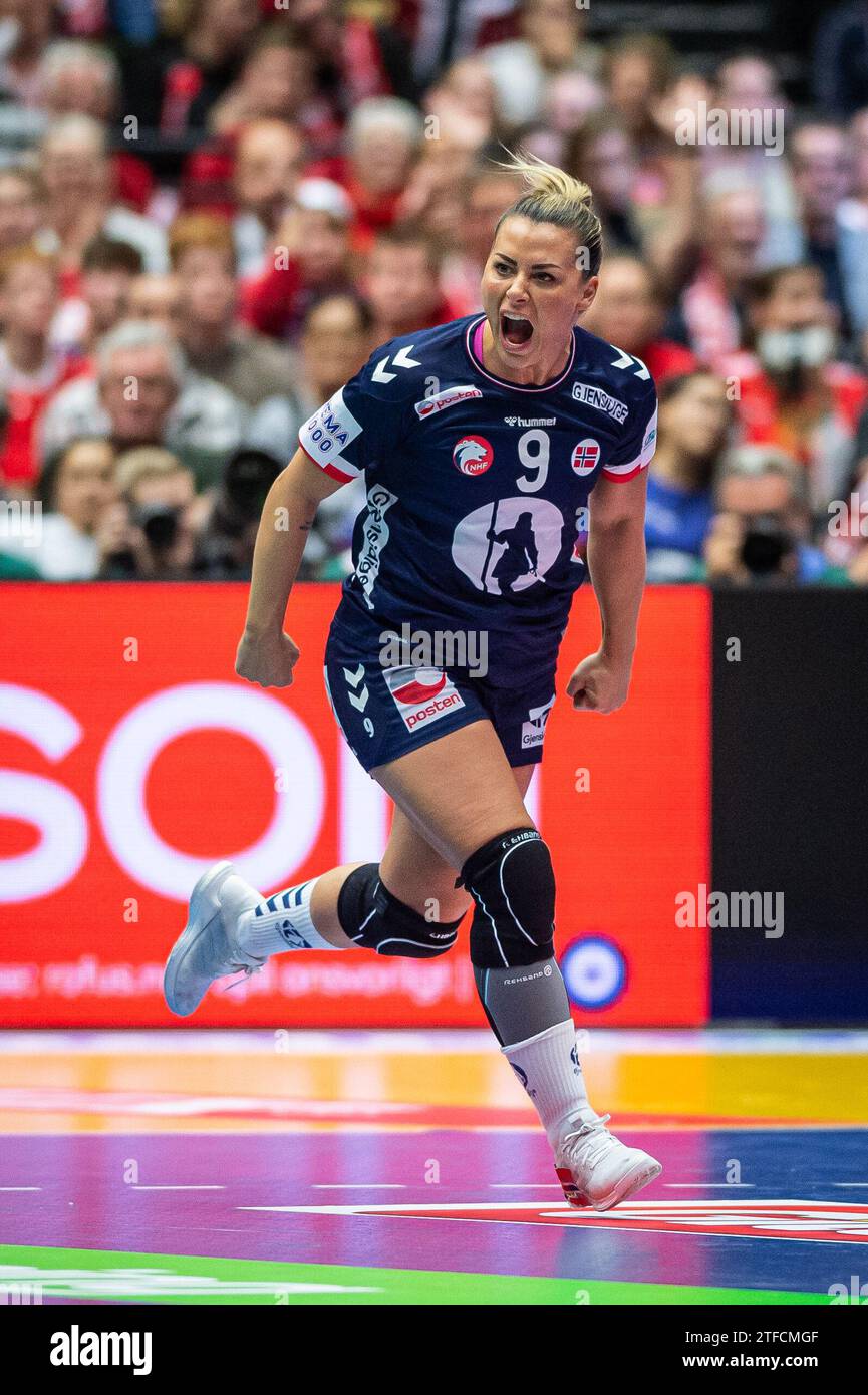 Herning, Dänemark. Dezember 2023. Nora Mork (9) aus Norwegen wurde beim ...