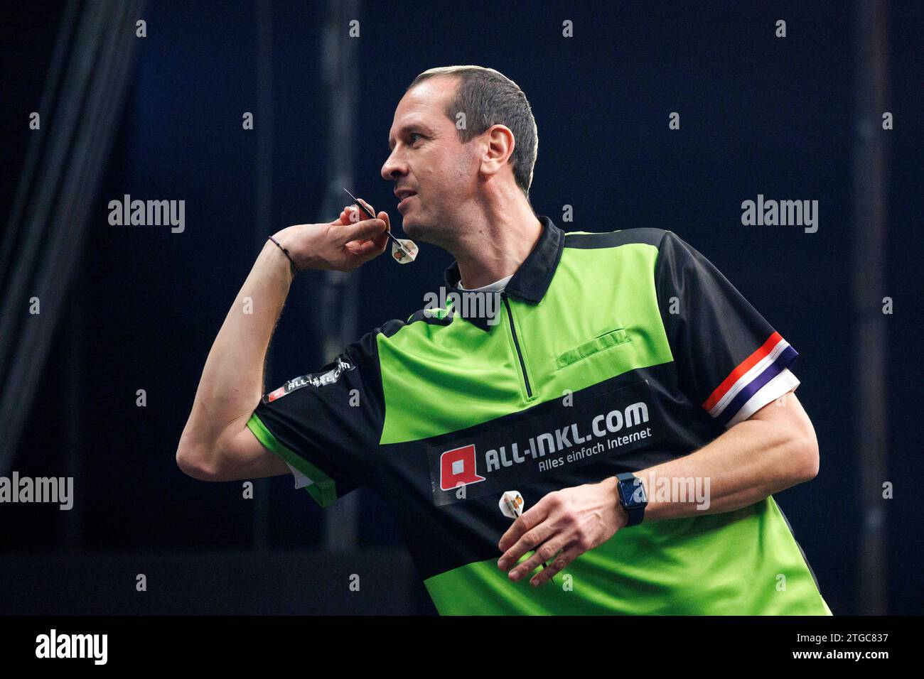 Handballer Pascal Hens / Pommes bei der World Darts Gala 2023 in der ...
